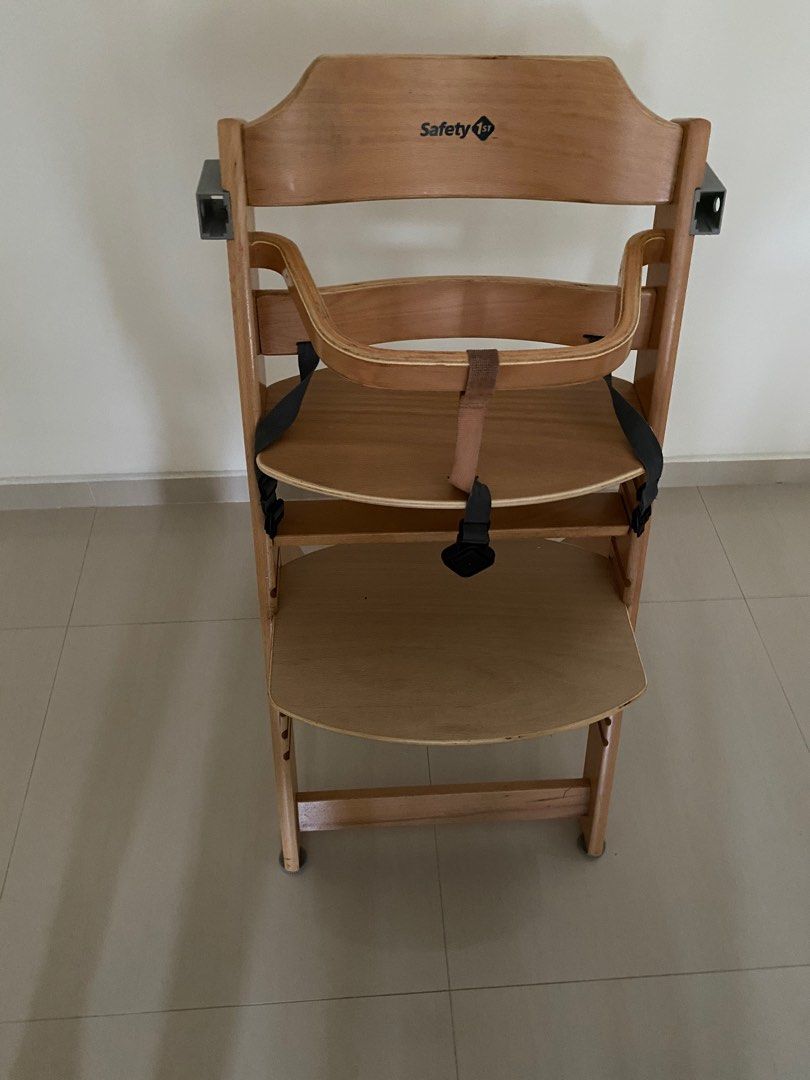 Safety First Wooden Highchair with Covers, Babies & Kids, Nursing ...