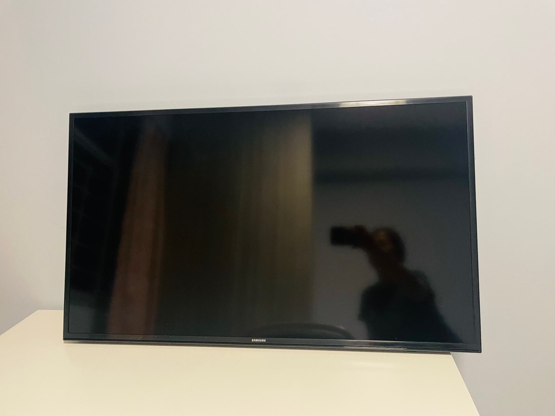 Samsung TV 42 inch , TV & Home Appliances, TV & Entertainment, TV on ...