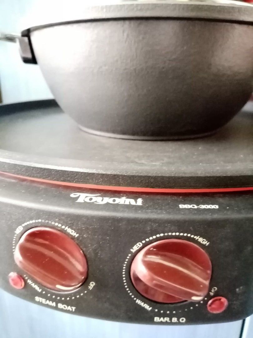 Toyomi 2in1 steamboat and BBQ-3000, Furniture & Home Living, Kitchenware & Tableware, Cookware ...