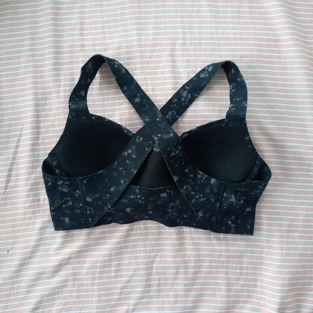 UNIQLO BRA, Women's Fashion, Activewear on Carousell