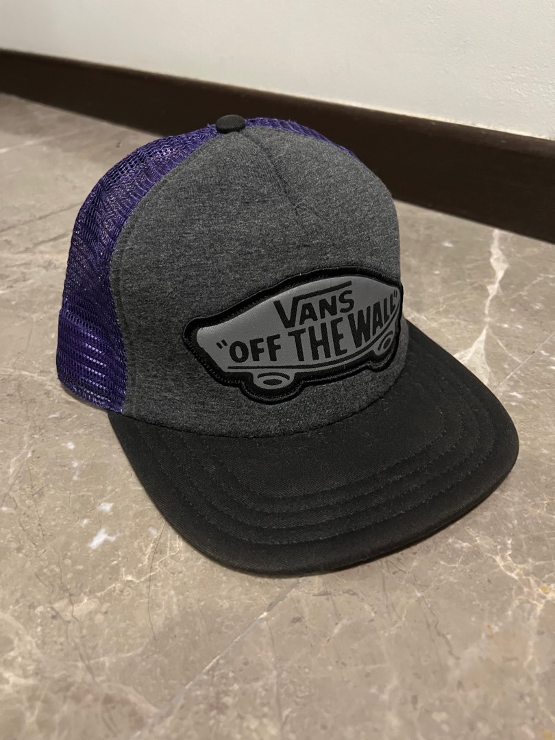 VANS Cap, Men's Fashion, Watches & Accessories, Caps & Hats on Carousell