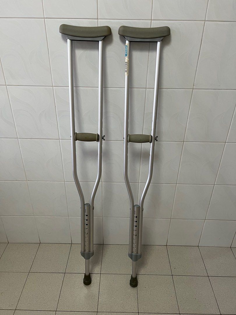 Walking Crutches - Adjustable height, Health & Nutrition, Assistive ...