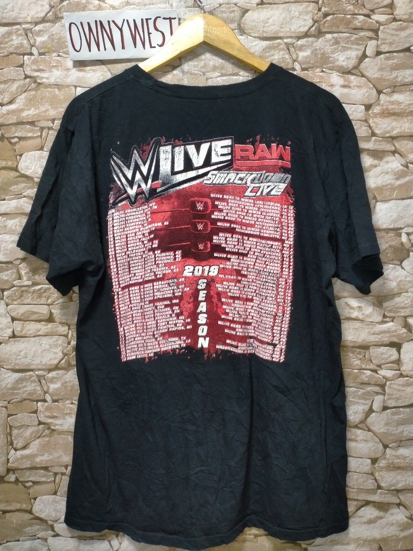 WWE raw vs smackdown wrestling tee, Men's Fashion, Tops & Sets, Tshirts ...
