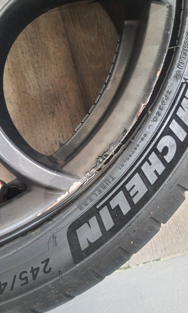 Alfa Romeo 18" Signature 5-Horseshoe Alloy Rims Wheels, Car Accessories ...