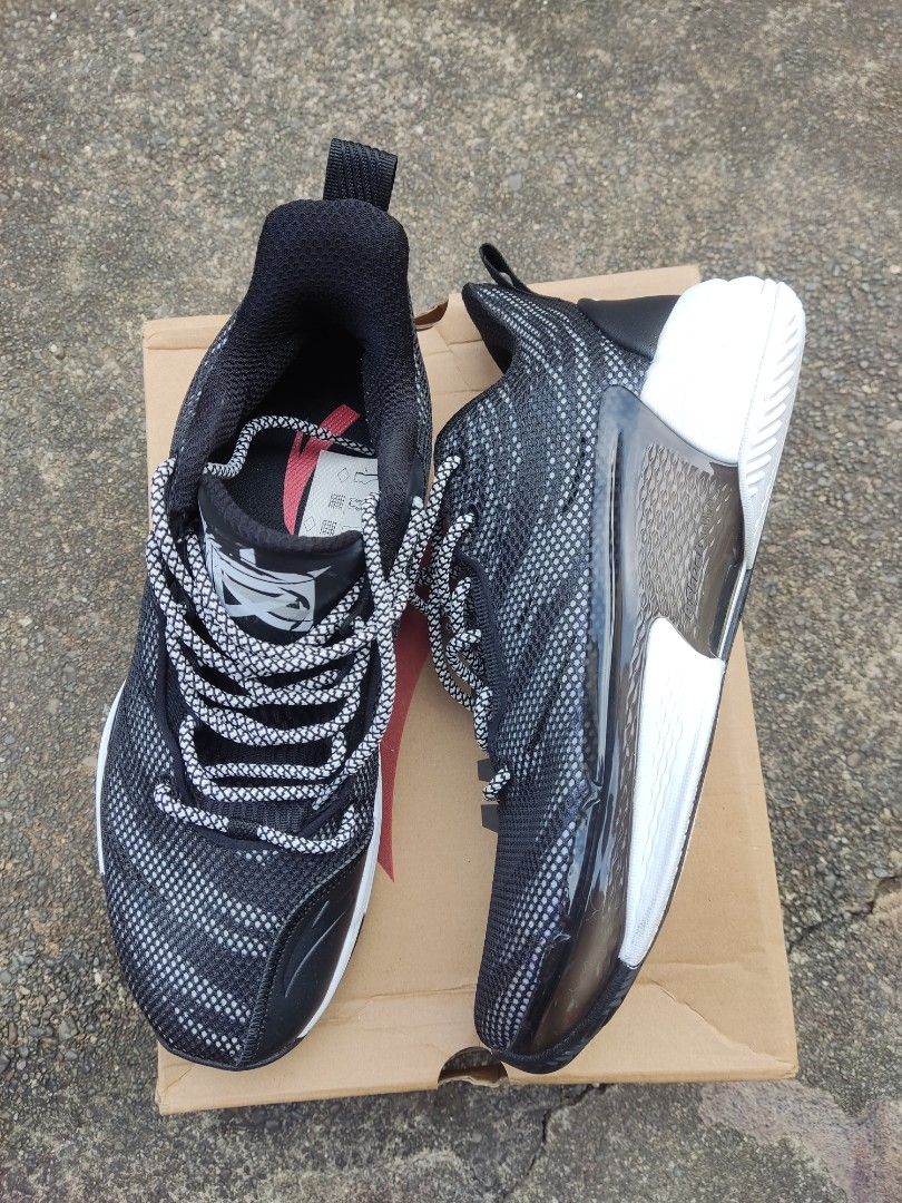 Anta shock the attack, Men's Fashion, Footwear, Sneakers on Carousell