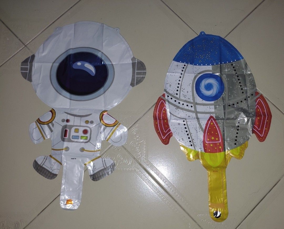 Astronaut & Space Rocket (Aluminium Foil Balloon), Hobbies & Toys ...