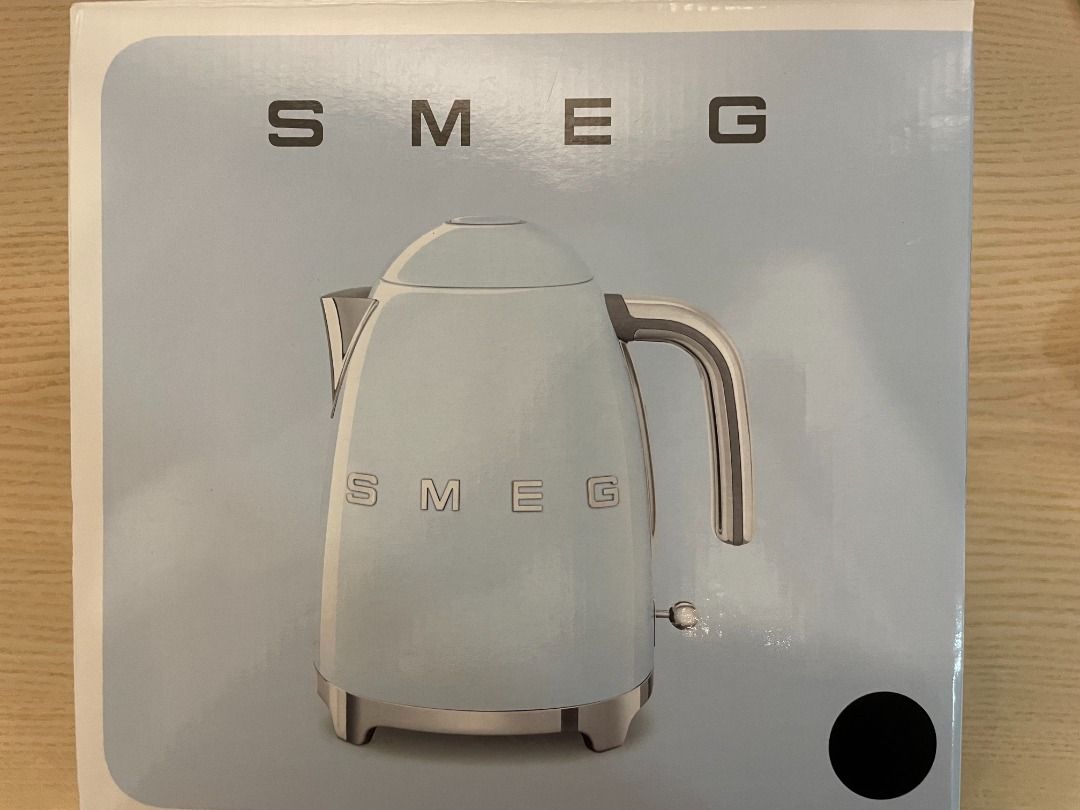 Authentic brand new SMEG Kettle 1.7L, 50’s Retro Style Aesthetic, Black ...