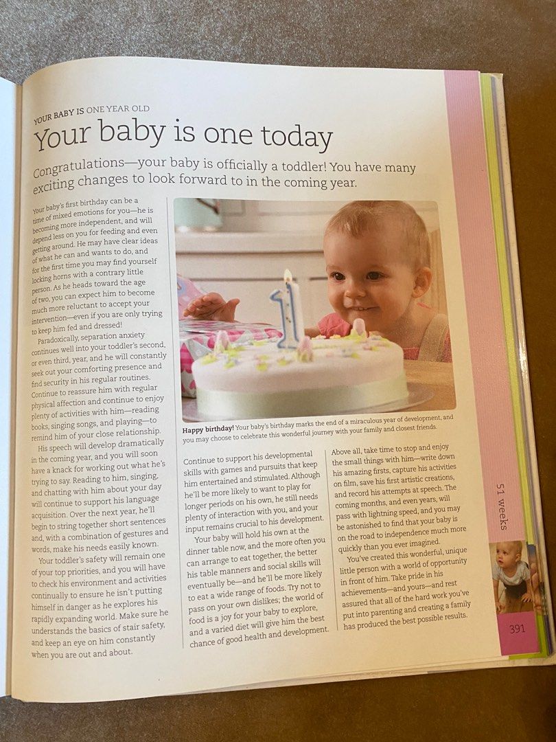 Buku Baby Milestones and Baby Stages, Bayi & Anak, Lainnya di Carousell