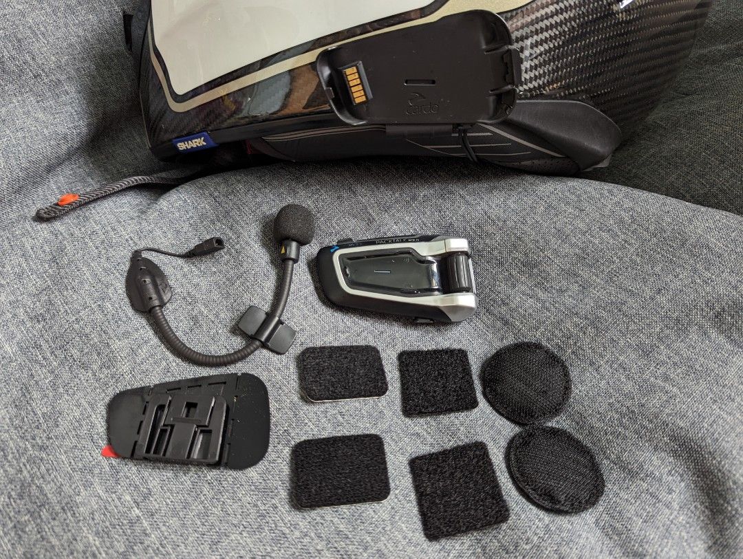 Cardo Packtalk Bold, Motorcycles, Motorcycle Accessories on Carousell