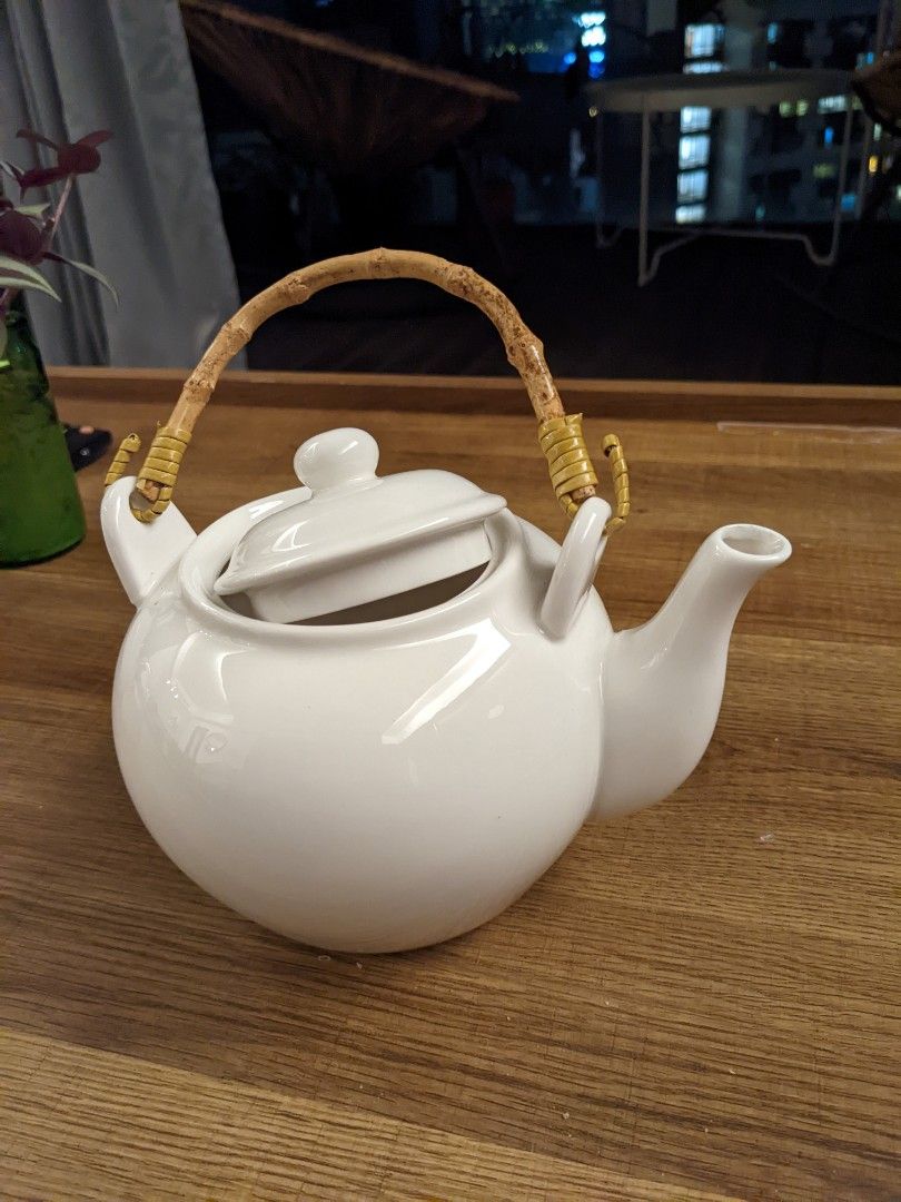 Cerabon essentials teapot, TV & Home Appliances, Kitchen Appliances ...