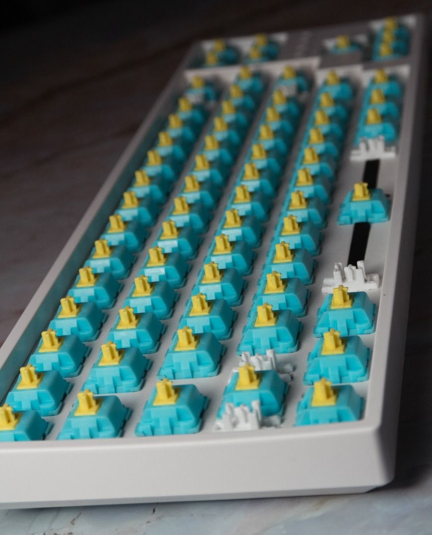 Custom RK68 Plus with lubed KTT Sea Salt Linear Switches, Computers ...