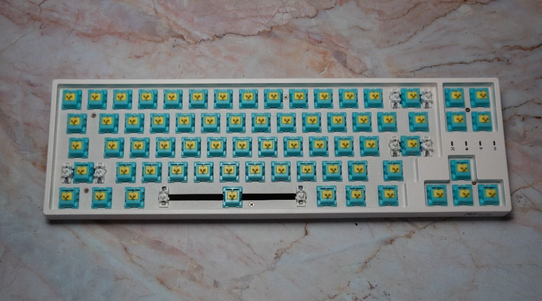 Custom RK68 Plus with lubed KTT Sea Salt Linear Switches, Computers ...