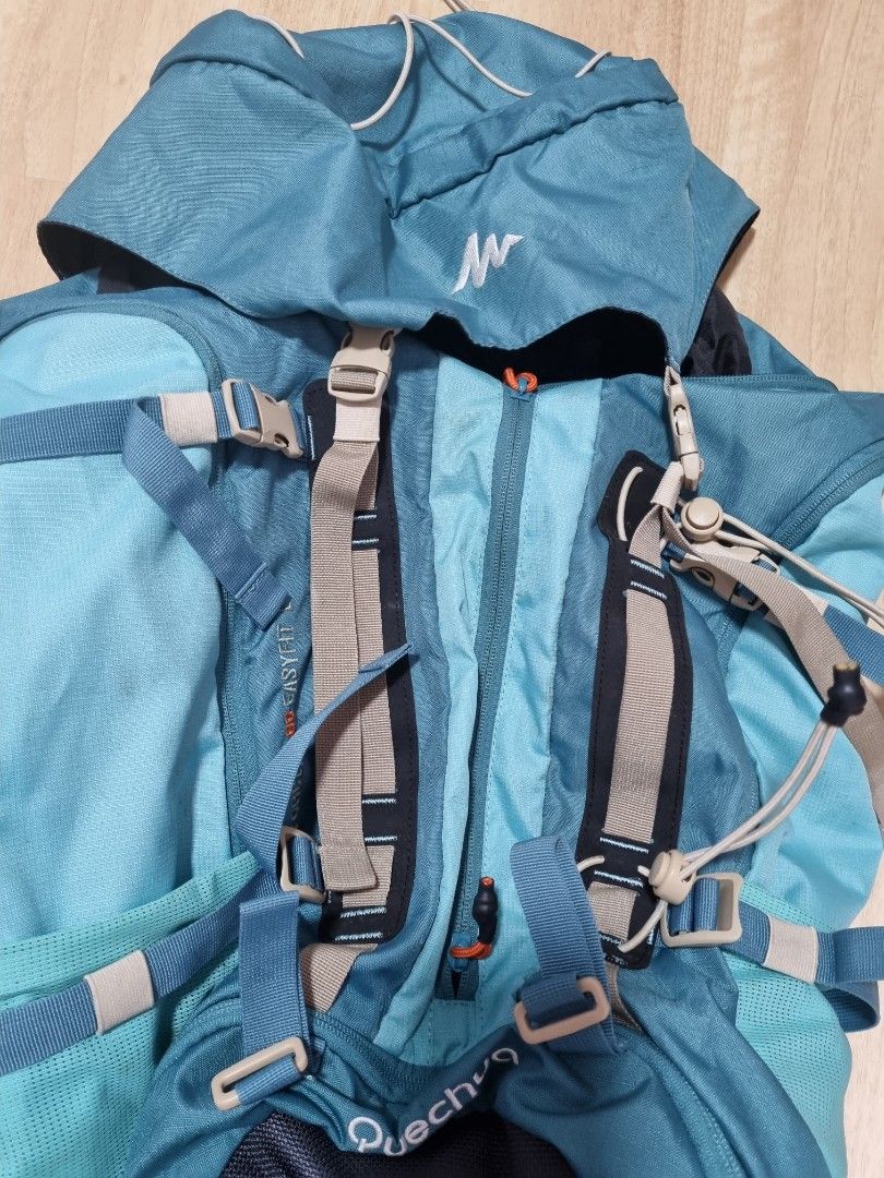 Decathlon Quechua Forclaz 60, Men's Fashion, Bags, Backpacks on Carousell