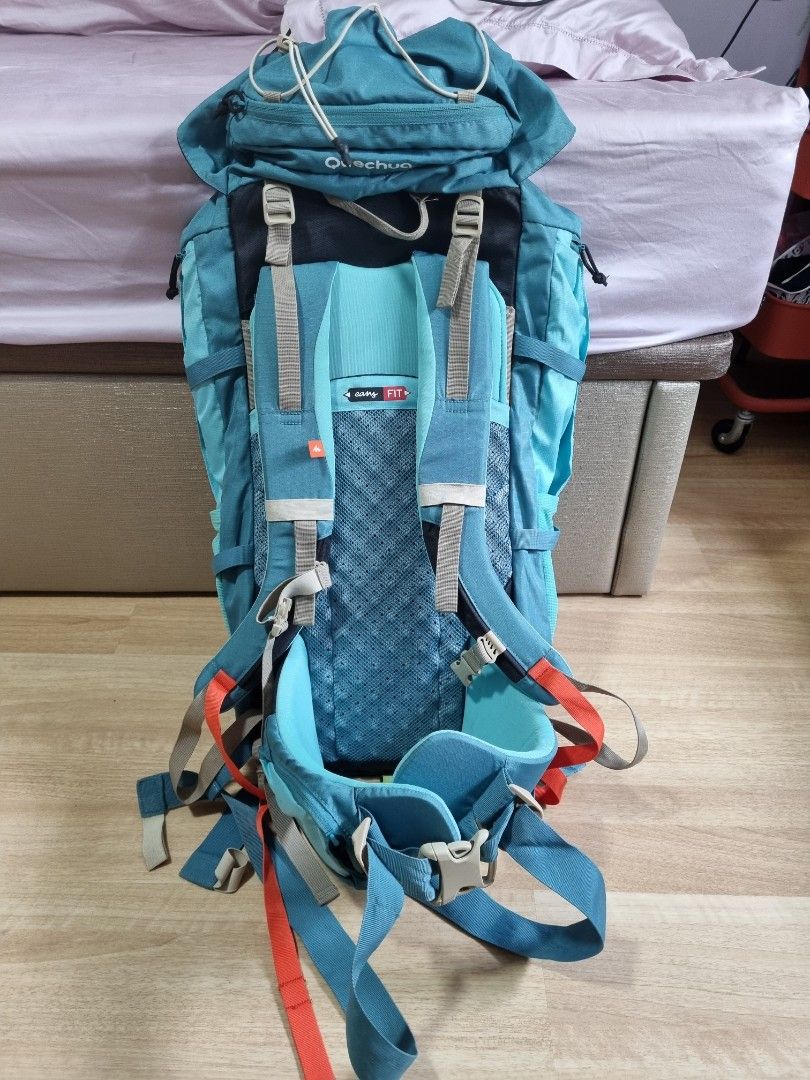 Decathlon Quechua Forclaz 60, Men's Fashion, Bags, Backpacks on Carousell