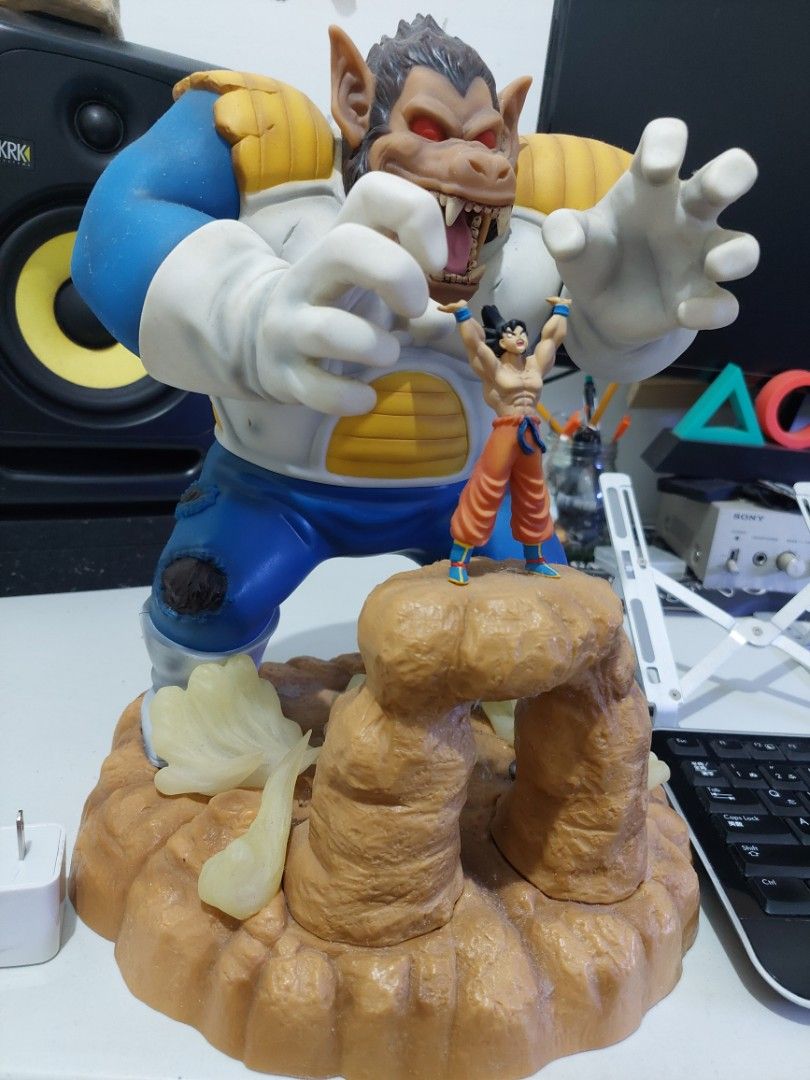 Dragon ball rare collectors item oozaru vegeta and goku from japan ...