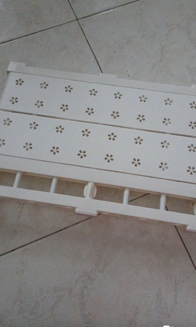 Extendable self rack, Furniture & Home Living, Home Improvement ...