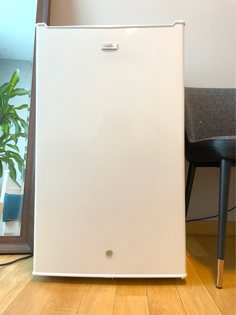 Farfalla Freezer 80L, TV & Home Appliances, Kitchen Appliances ...