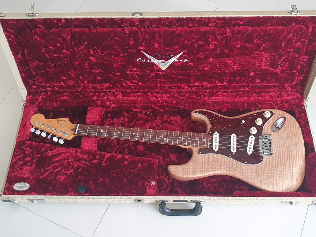 Fender 2013 Custom Deluxe strat, natural flame, Hobbies & Toys, Music ...