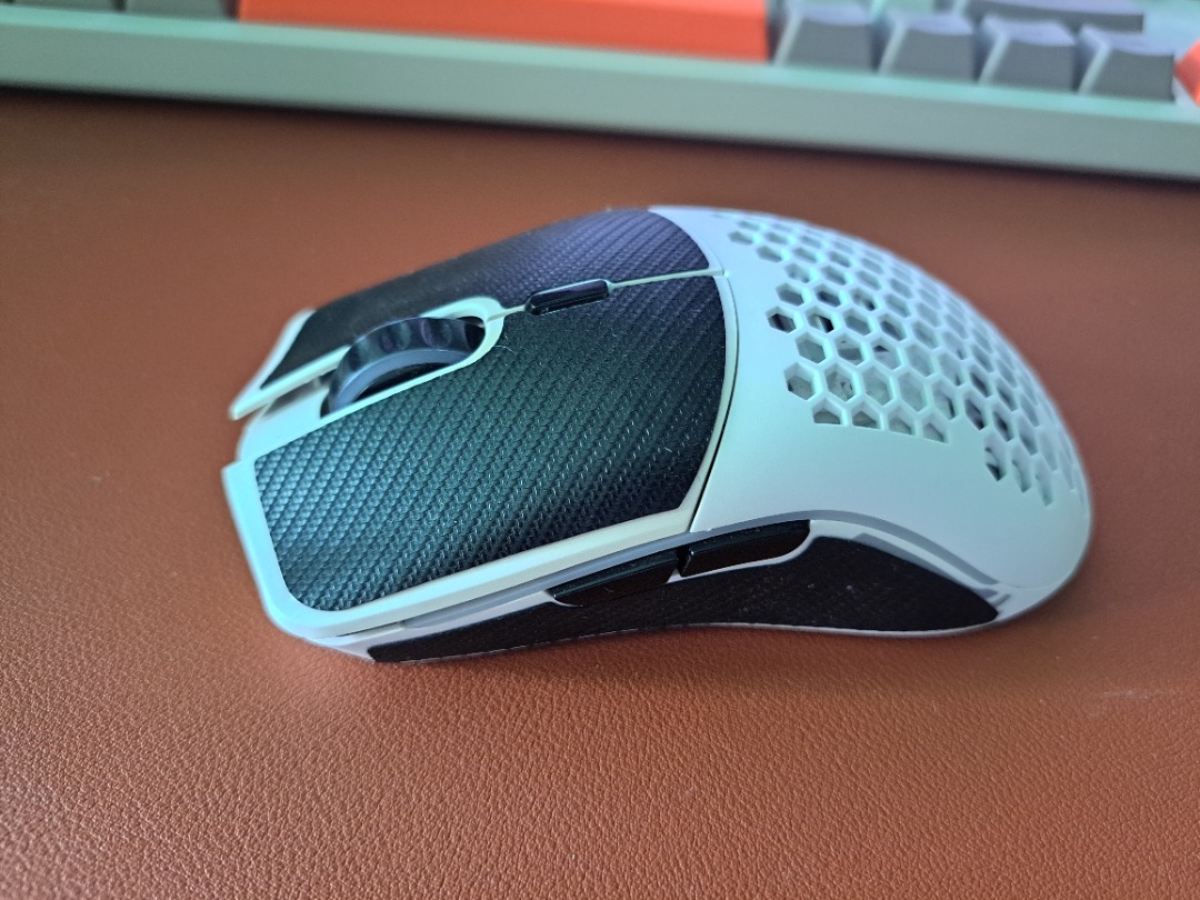 Glorious model o wireless mouse w/ grip, Computers & Tech, Parts ...