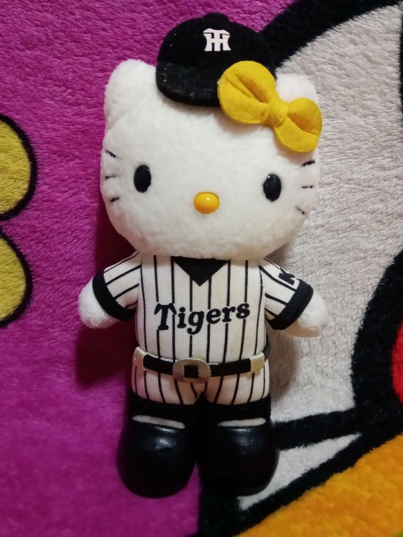 HELLO KITTY TIGERS, Hobbies & Toys, Toys & Games on Carousell