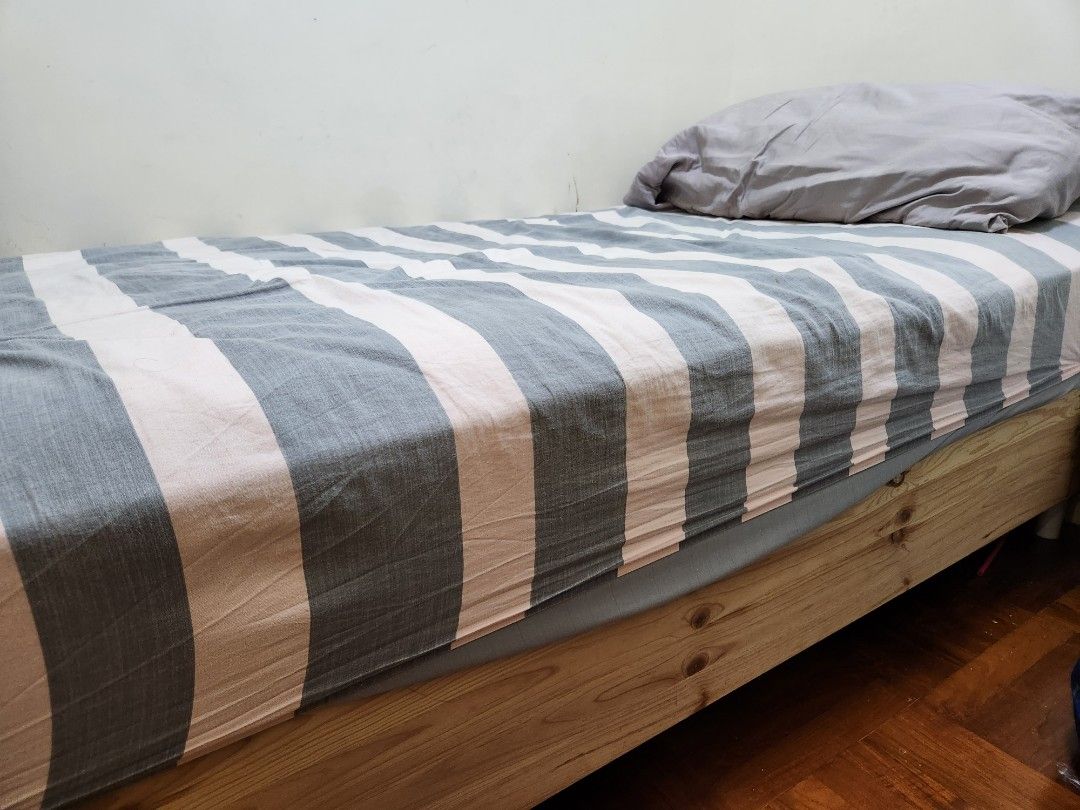 Ikea Espevar single bed with Memotum Mattress, 傢俬＆家居, 傢俬, 床架及床褥 - Carousell