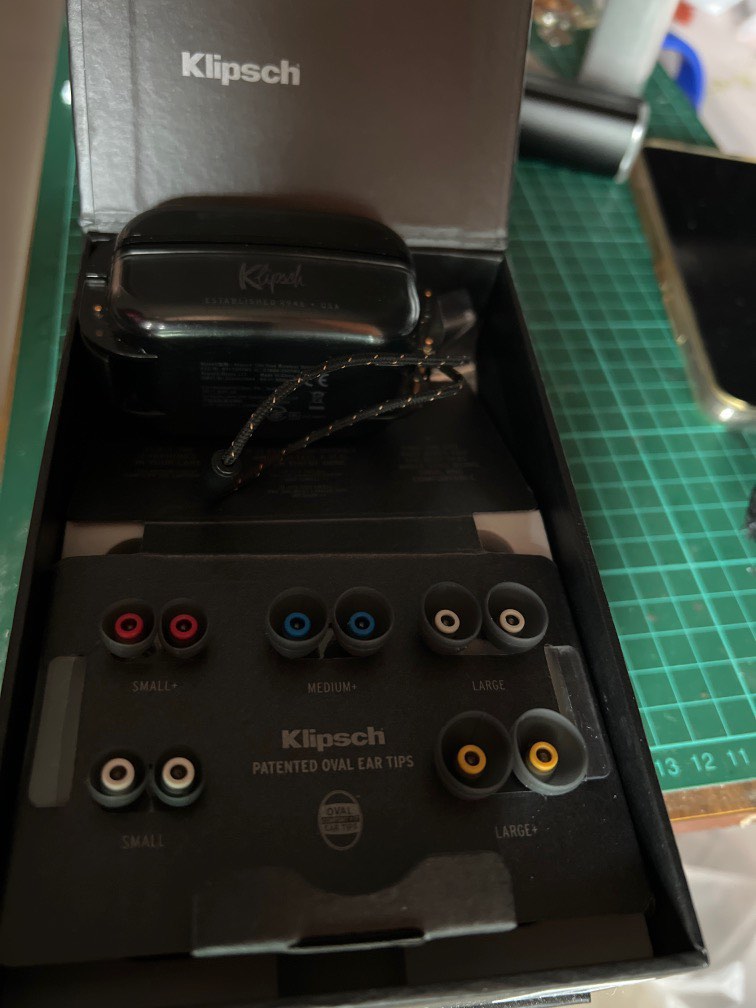 klipsch ear phone, Audio, Earphones on Carousell