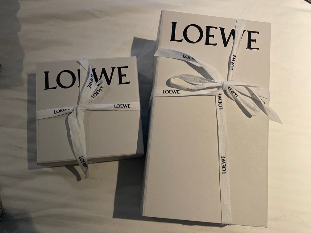 Loewe magnetic box with ribbon, Luxury, Accessories on Carousell