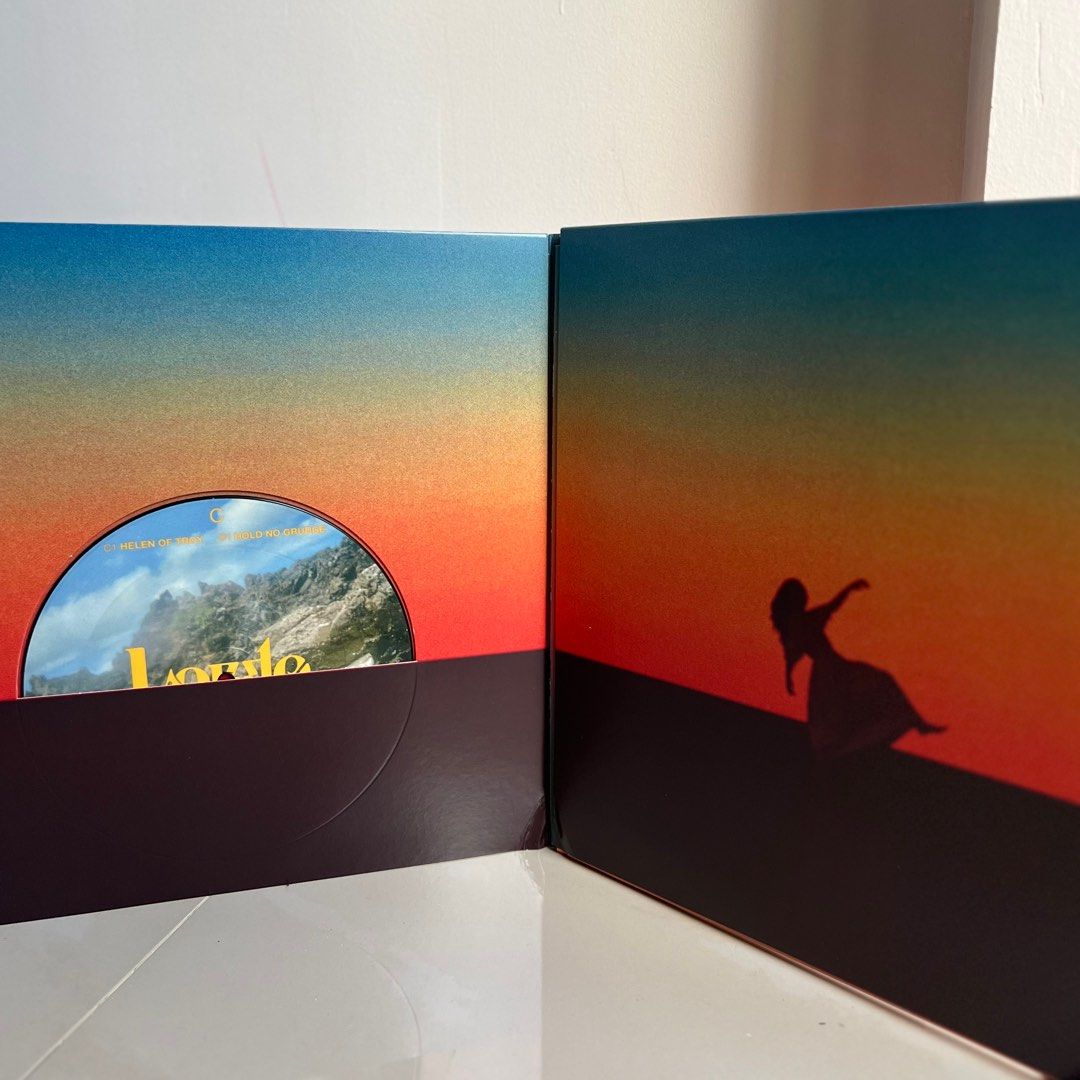 Lorde - Solar Power Deluxe Vinyl, Hobbies & Toys, Music & Media, Vinyls ...