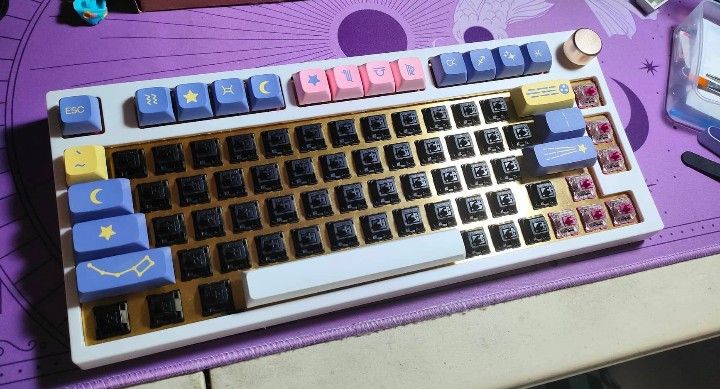 Lychee g80 / Akko 5075s, Computers & Tech, Desktops on Carousell