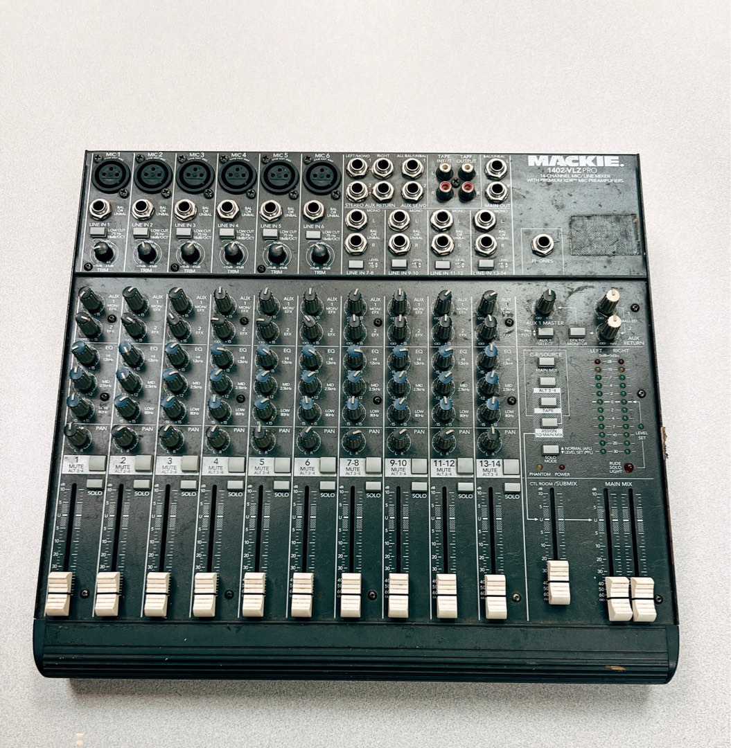 MACKIE Line mixer, 興趣及遊戲, 音樂樂器 & 配件, 樂器 - Carousell