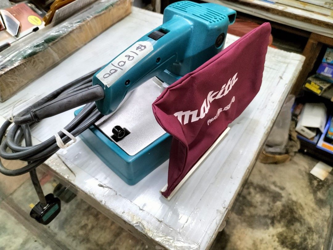 Makita Sander, Furniture & Home Living, Home Improvement & Organisation, Home Improvement Tools ...