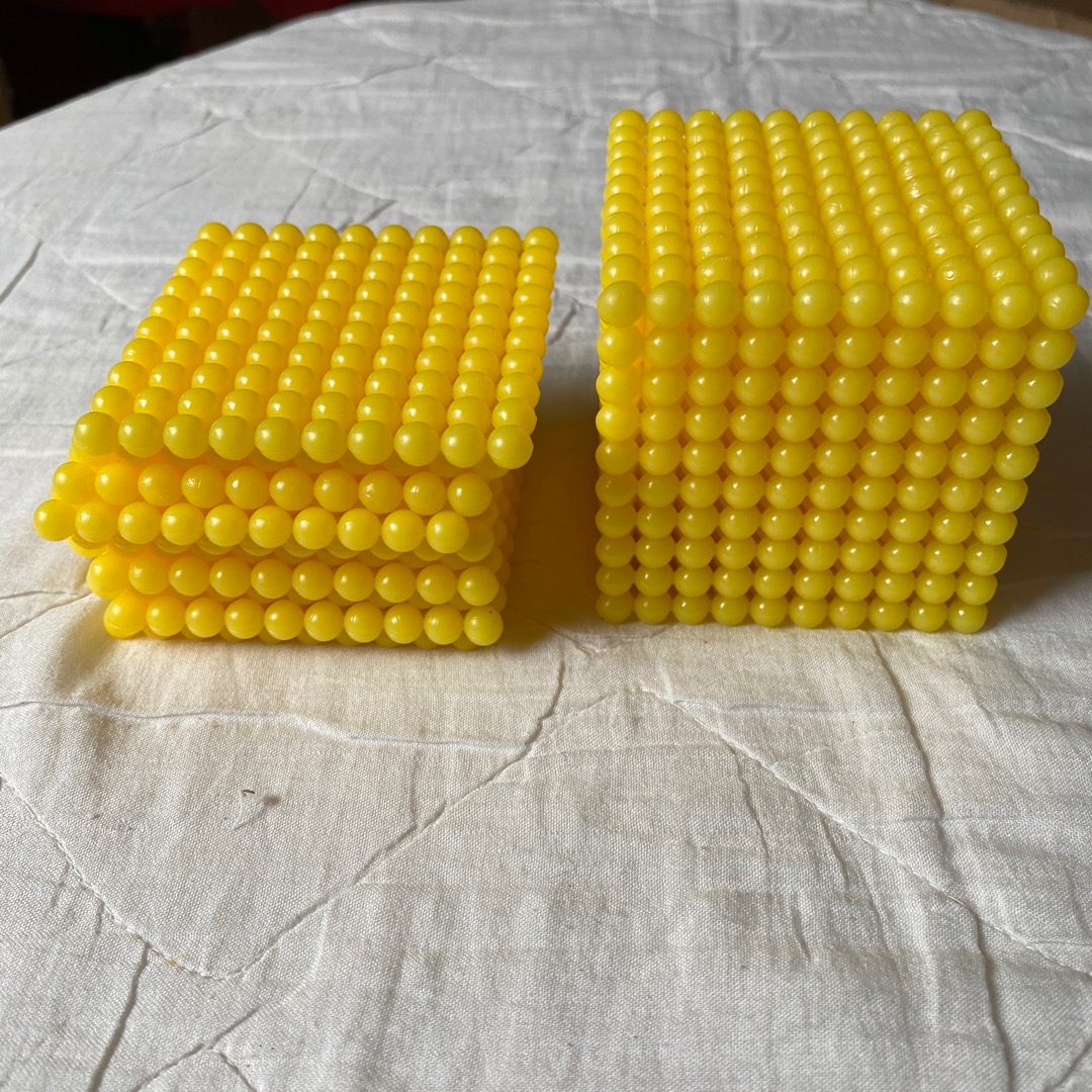 Montessori Place Value, Hobbies & Toys, Toys & Games on Carousell