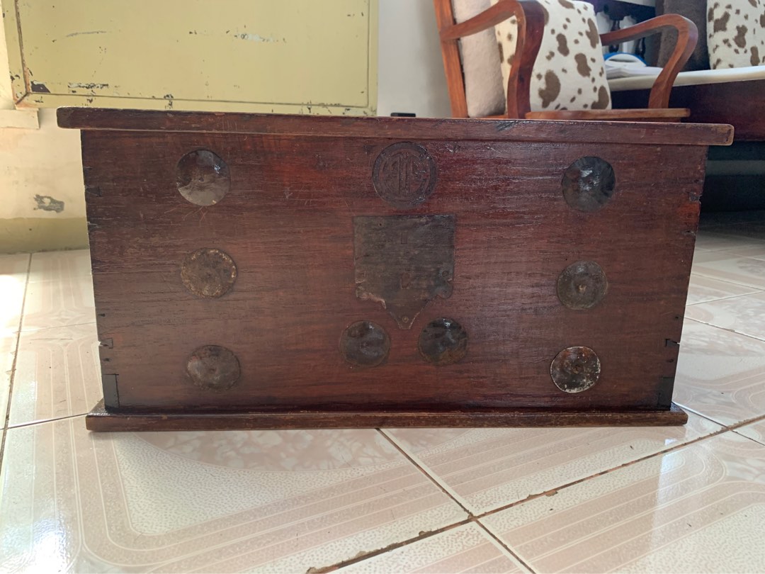 Narra Butones baul, Furniture & Home Living, Furniture, Other Home ...