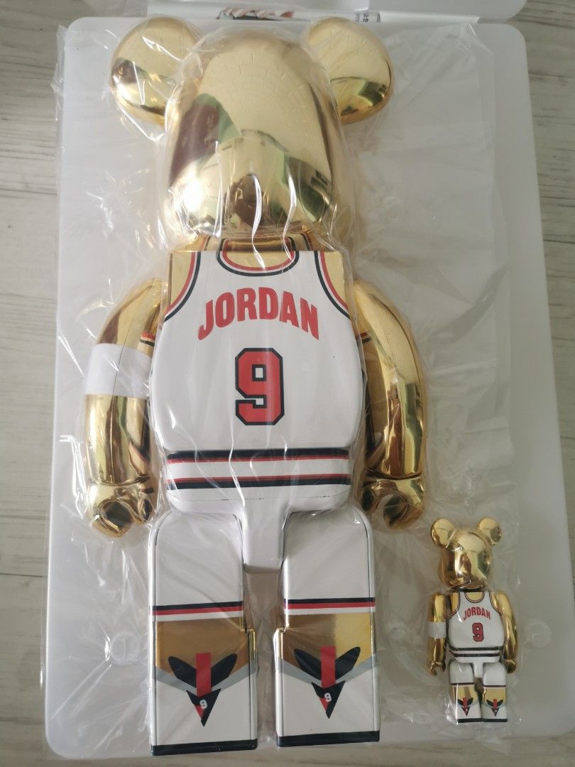 NBA Jordan Bearbrick 400% and 100%, Hobbies & Toys, Toys & Games on ...