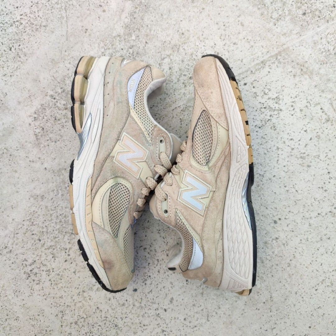 New Balance 2002r Cream, Men's Fashion, Footwear, Sneakers on Carousell