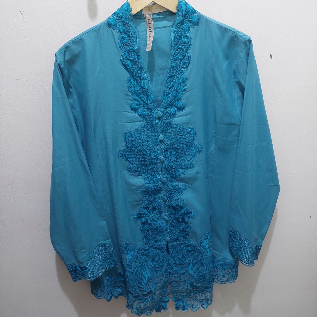 NEW! Kebaya Biru Muda (masih ada tag), Fesyen Wanita, Pakaian Wanita ...