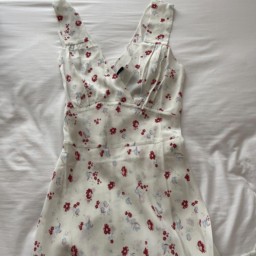 Realisation par The Liv - Iluminismo, Women's Fashion, Dresses & Sets ...