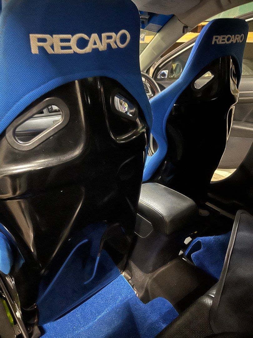 Recaro full bucket seat, Car Accessories, Accessories on Carousell