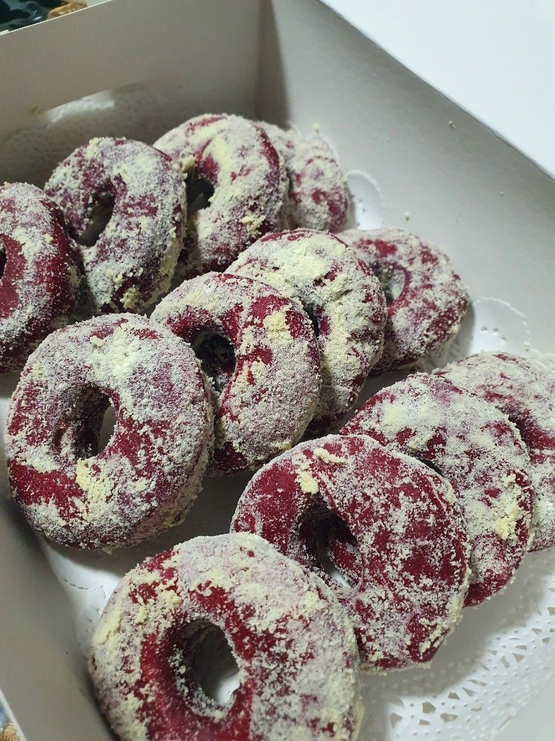 RED VELVET DONUT, Food & Drinks, Homemade Bakes on Carousell