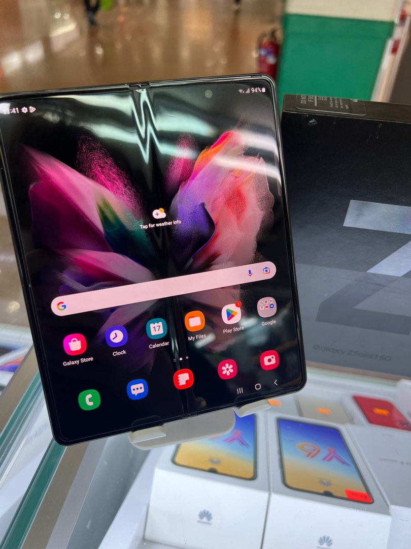 Samsung Z Fold 3 256gb, Mobile Phones & Gadgets, Mobile Phones, Android Phones, Samsung on Carousell