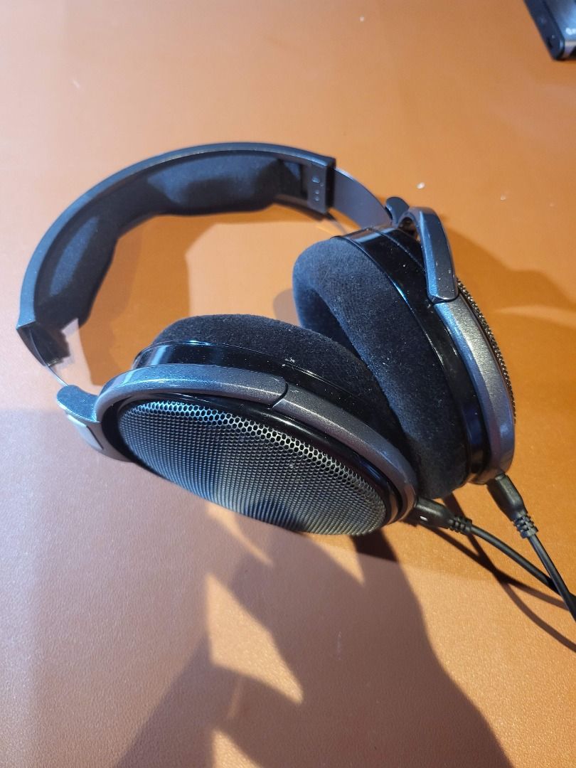 Sennheiser HD650 HiFi Headset, Audio, Headphones & Headsets on Carousell