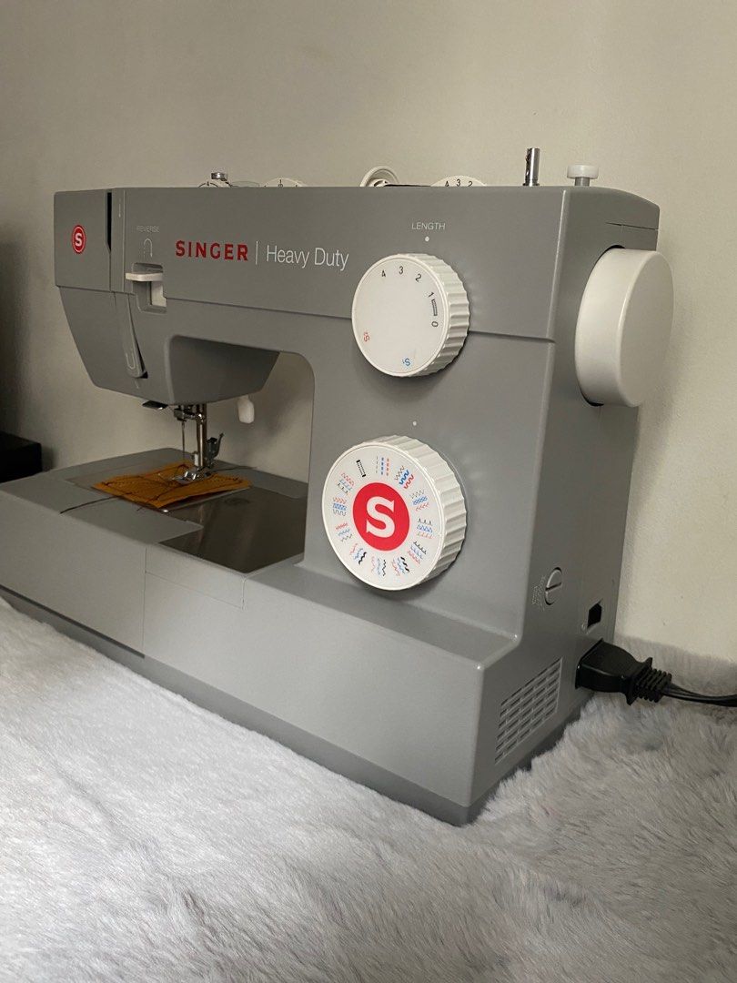 Singer 4432 Sewing Machine, TV & Home Appliances, Other Home Appliances ...
