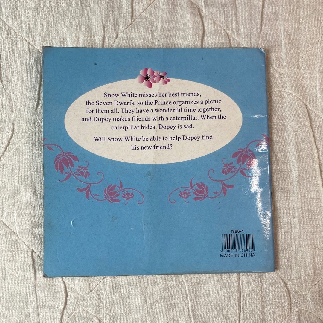 Snow White and the Magic Friendship, Hobbies & Toys, Books & Magazines ...