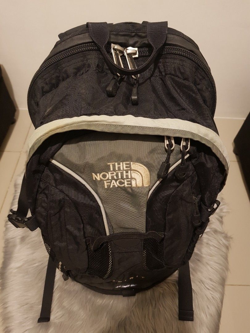 The North Face 30L Backpack, Men's Fashion, Bags, Backpacks on Carousell