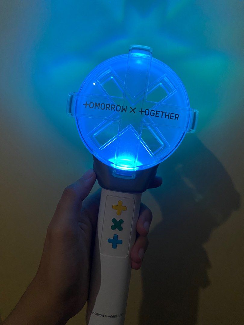 TXT Official Lightstick - MOA Bong, Furniture & Home Living, Lighting ...