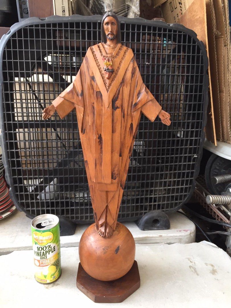 Vintage 20 inches Wooden Jesus Christ Statue Sculpture, Hobbies & Toys ...
