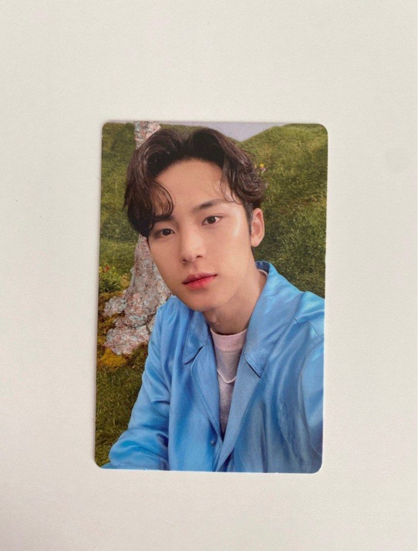 WTS seventeen svt sector 17 mingyu pc photocard, Hobbies & Toys ...