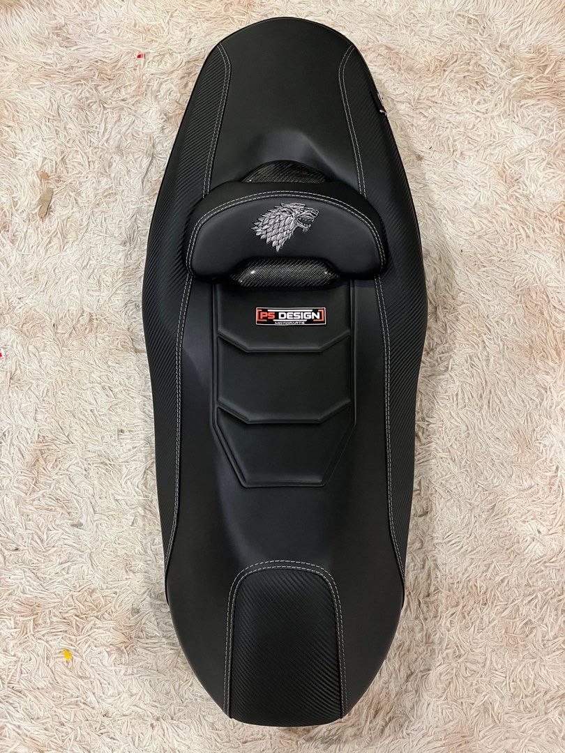 Yamaha Xmax sports comfort seat with carbon. Custom G.O.T Embroidery ...