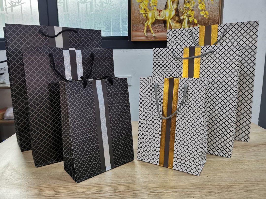 12pcs classy gift bag, paper bag, gift bag, party gift bag, occasion ...