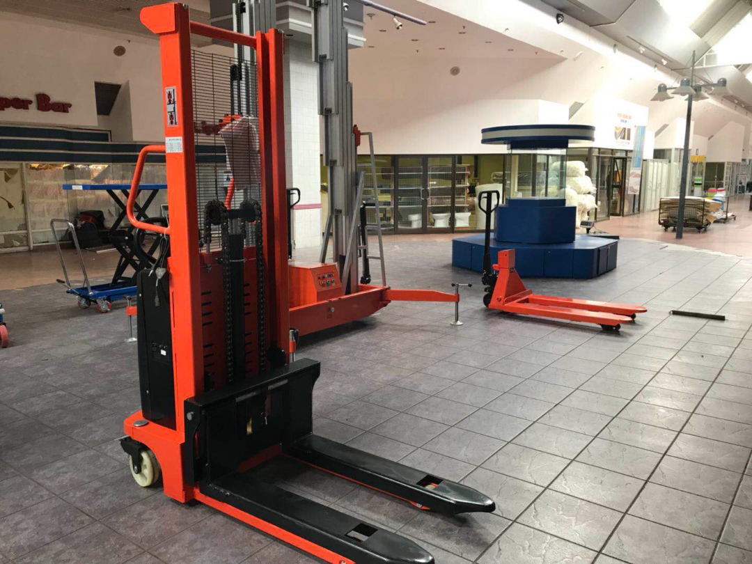 (1 Tons x 2 Meters) Semi Electric Stacker, Commercial & Industrial ...